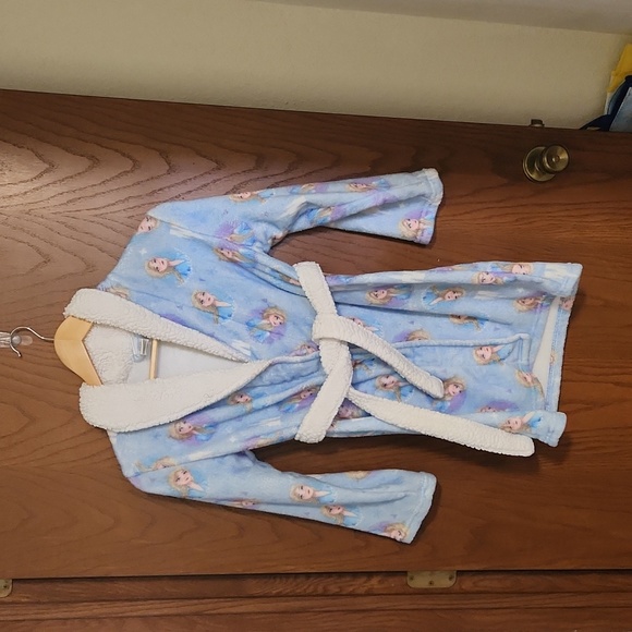 Disney | Pajamas | Elsa Fleece Robe | Poshmark